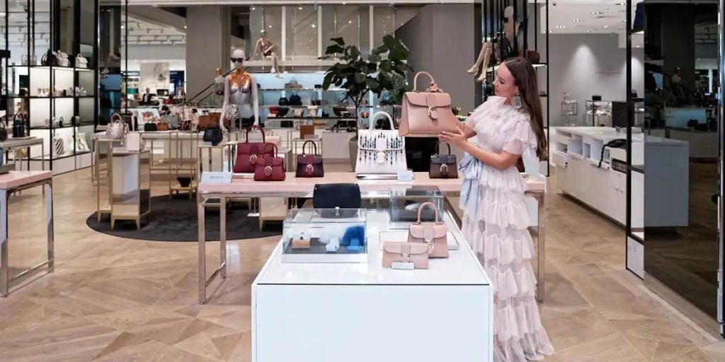 Top 5 Fashion Stores in Dubai At Dubai Mall | Captain Dunes